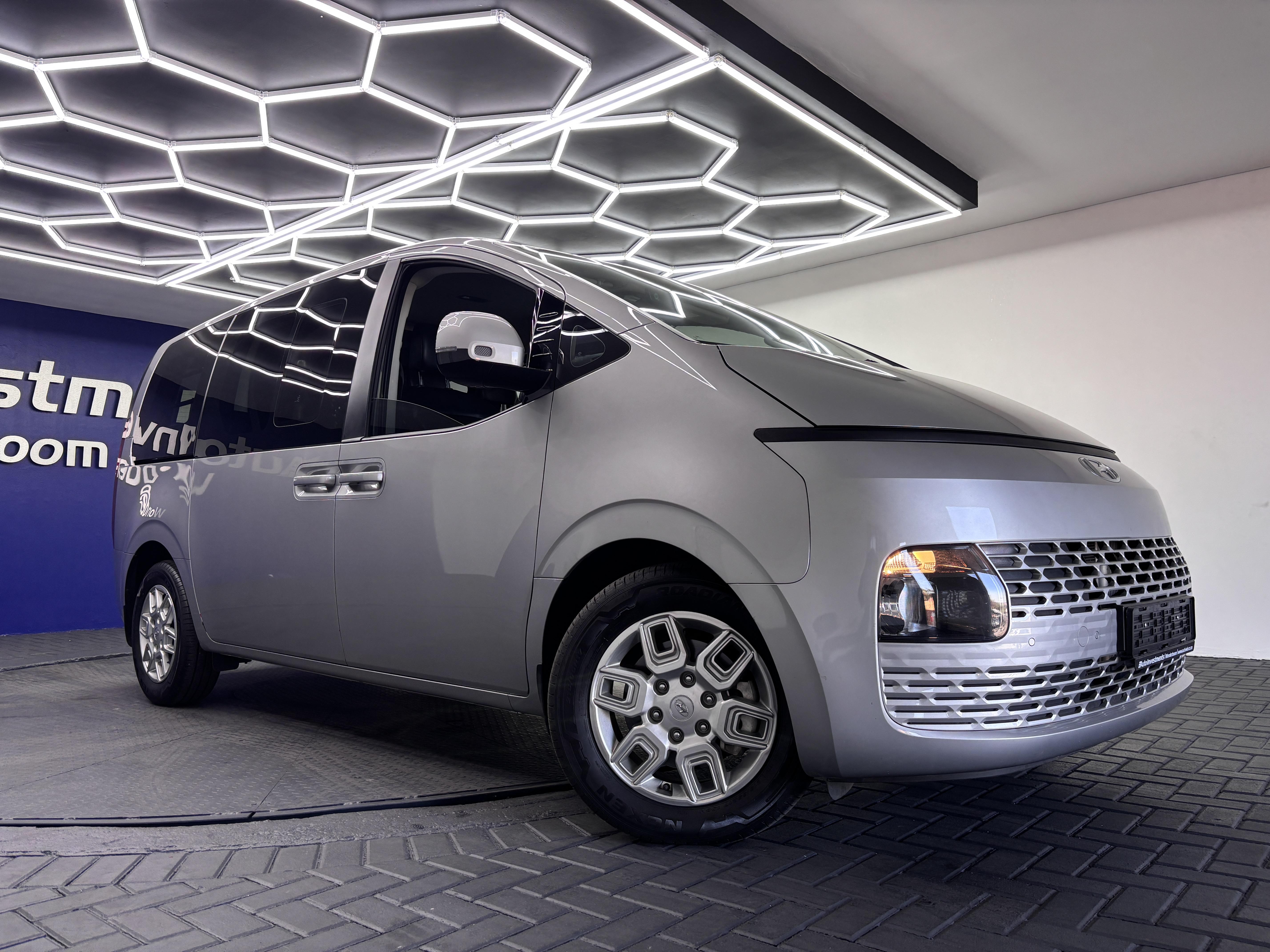 2024 Hyundai Staria 2.2D Multicab Auto 5 Seater Q2FyTGlzdGluZzo0NzMzMDA ...