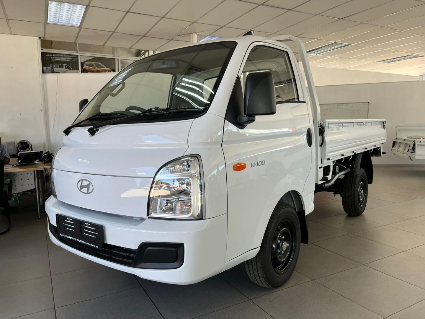 2025 Hyundai H100 58 kW 2.6 D Tipper Q2FyTGlzdGluZzozNjgxMDI R431500 | Avo Auto