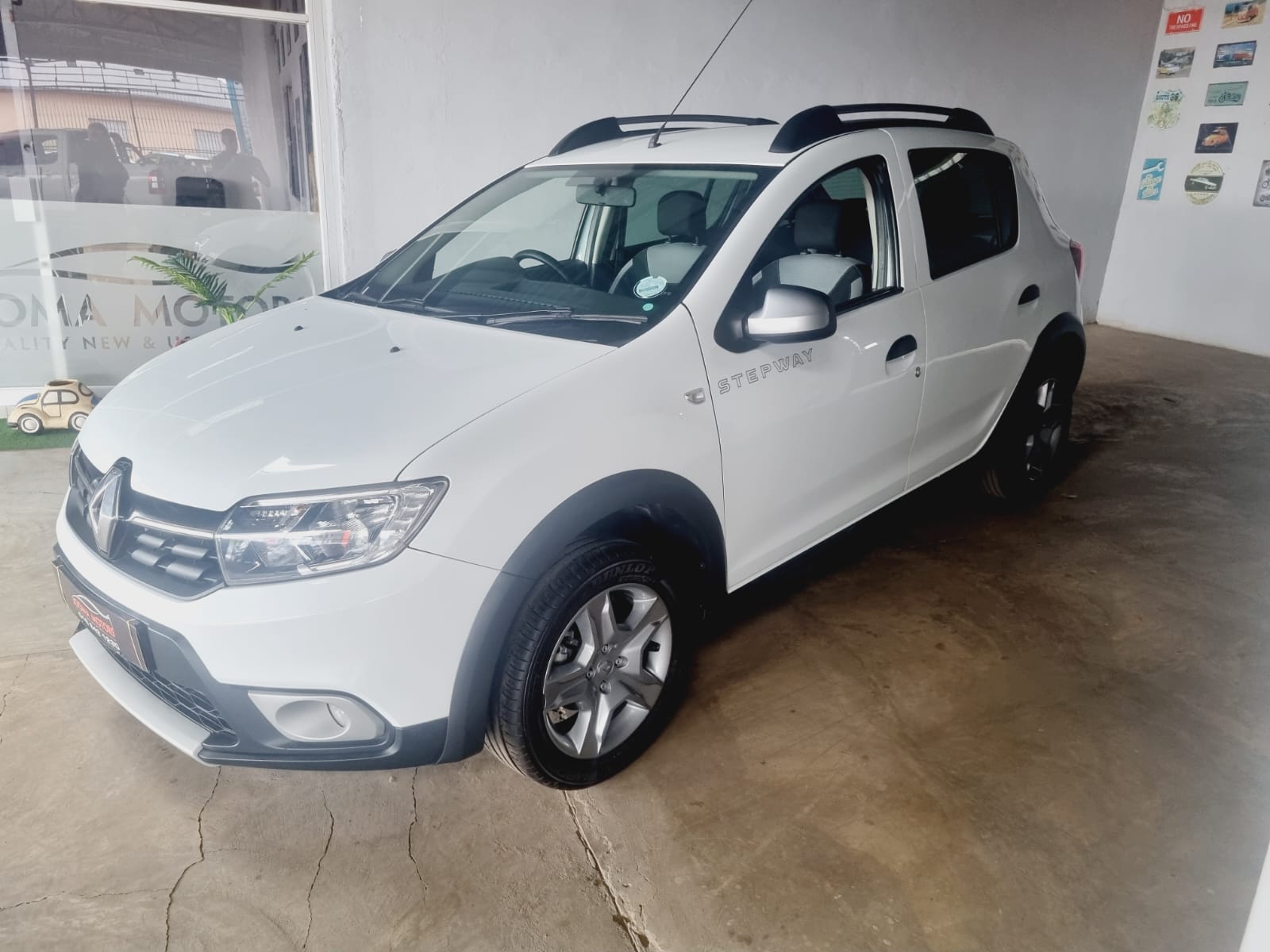 2019 Renault Sandero 900T Stepway Plus Q2FyTGlzdGluZzozODczNjM R149900 ...