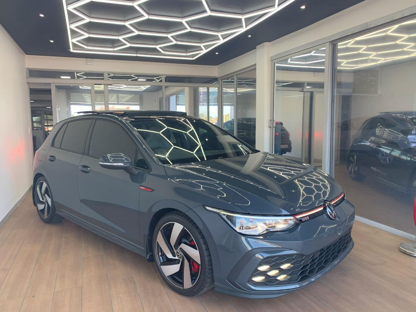 2025 Volkswagen VW Golf 8 GTi 2.0 TSi DSG Q2FyTGlzdGluZzo0NTYwNDY ...