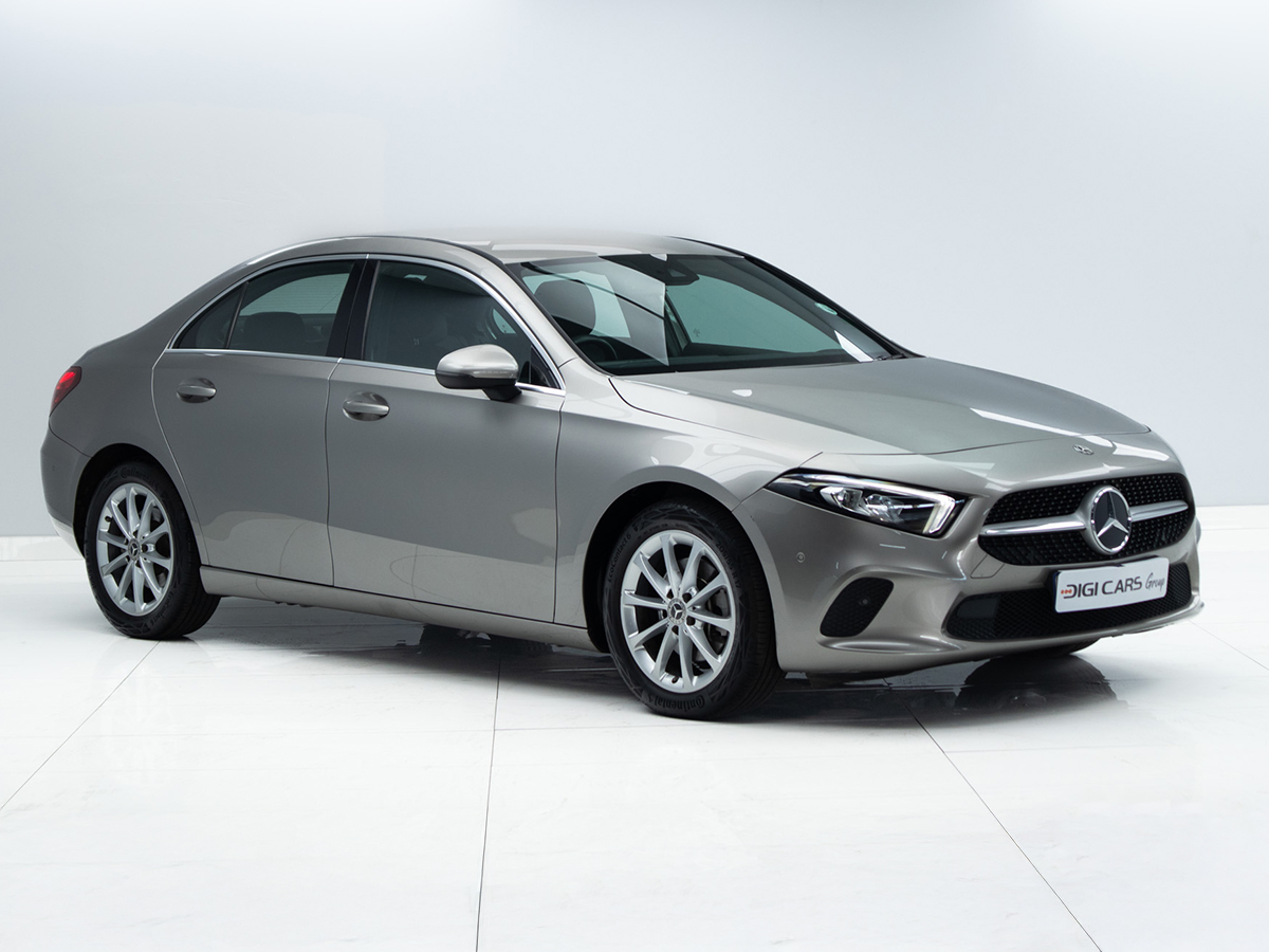 2020 Mercedes Benz A Class A 200 4 Door Q2FyTGlzdGluZzo0MDcxMjc R399900 ...