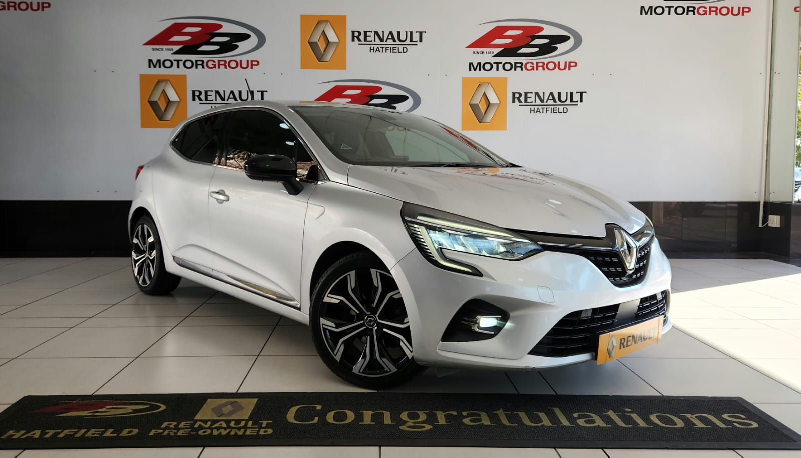 2021 Renault Clio 1.0 Turbo Intens Q2FyTGlzdGluZzo0OTQxODY R229500 ...