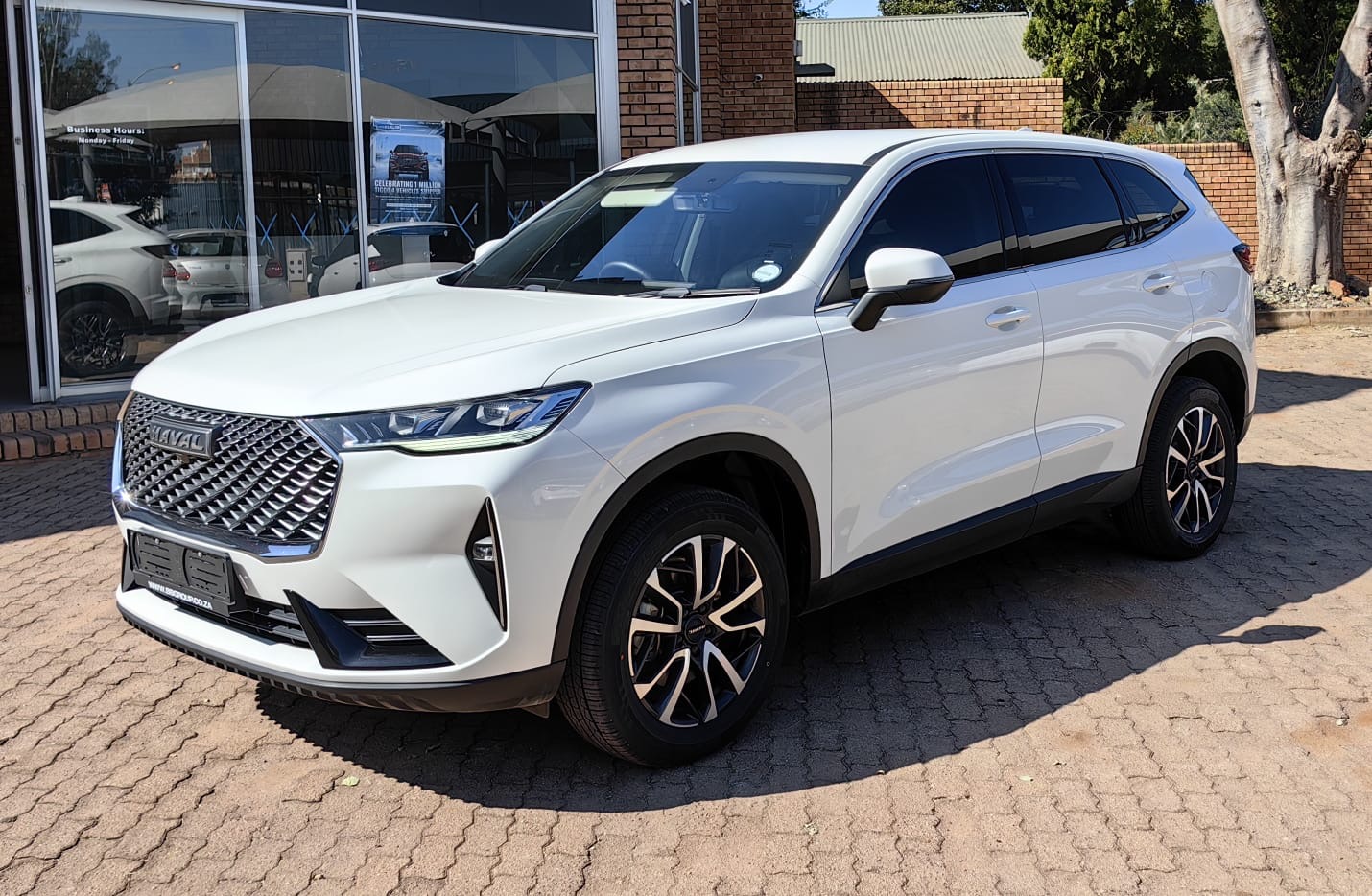 2021 Haval H6 2.0T Luxury DCT Q2FyTGlzdGluZzo0Nzg2MjM R349900 | Avo Auto
