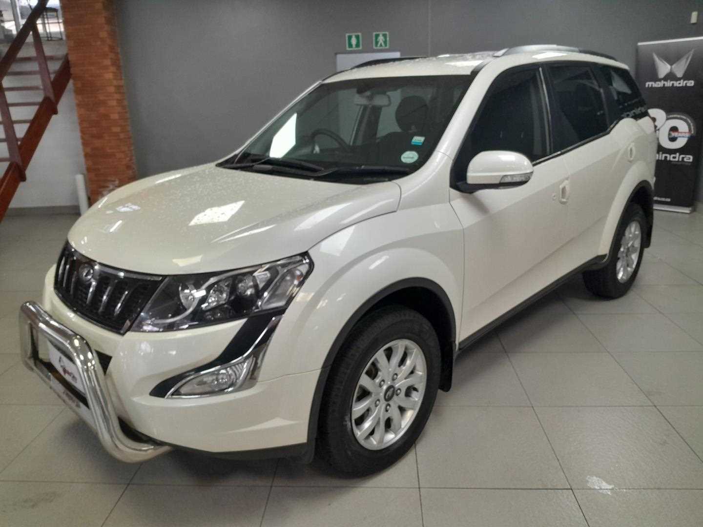 2017 Mahindra XUV 500 2.2d W6 mHawk 7 Seater Q2FyTGlzdGluZzo0MjAyMTg ...