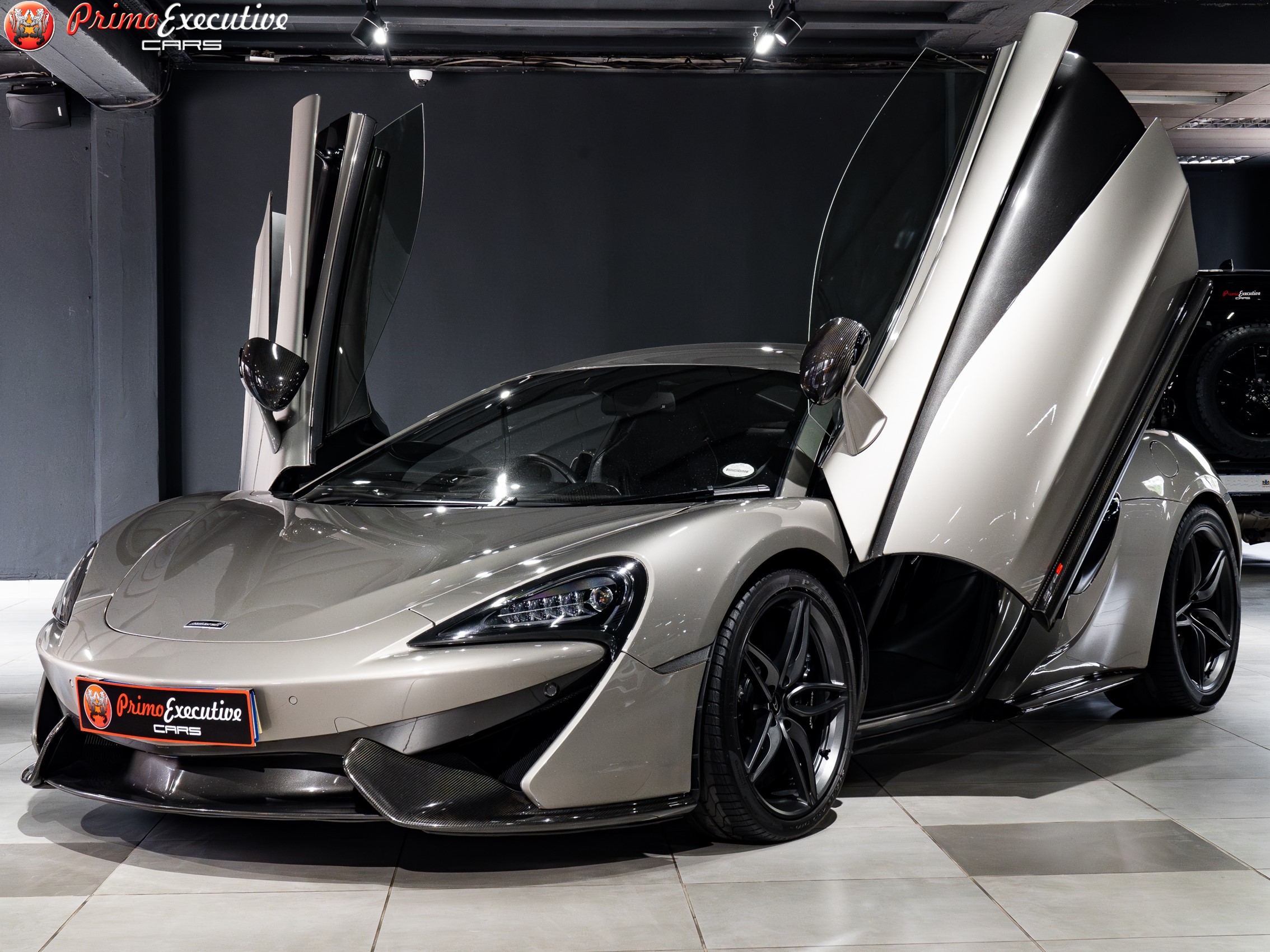 2017 McLaren 570 S Coupe Q2FyTGlzdGluZzozODM4MzQ R2999900 | Avo Auto