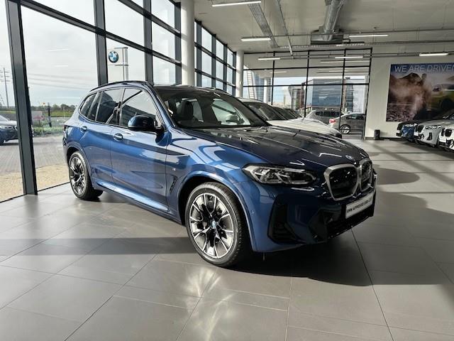 2024 BMW iX Series iX3 Q2FyTGlzdGluZzozODYwNTk R1049000 | Avo Auto