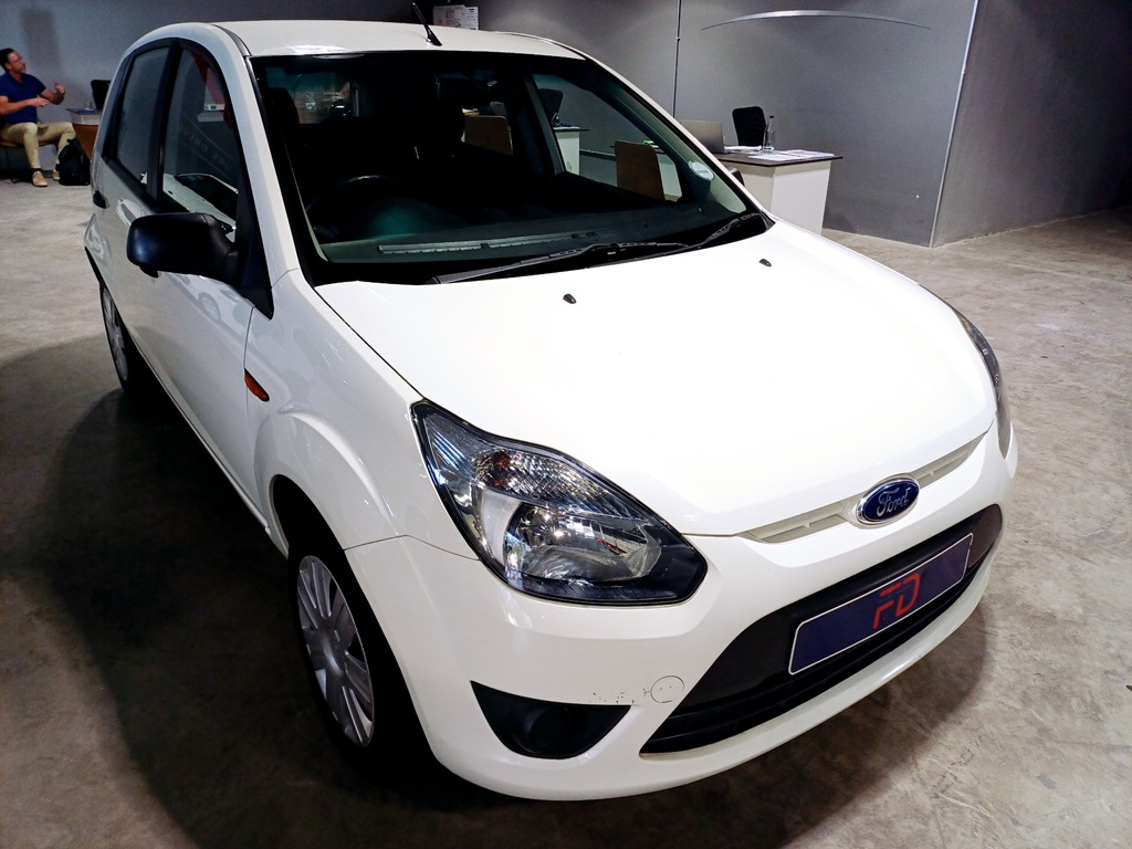 2012 Ford Figo 1.4 TDCi Ambiente 5-Door Hatch Back ...