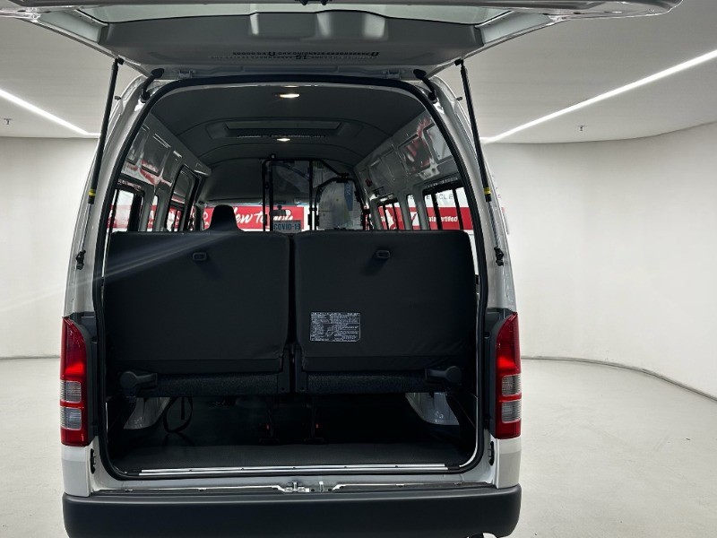 2025 Toyota Quantum HIACE 2.5 D-4D Sesfikile 16 Seat ...