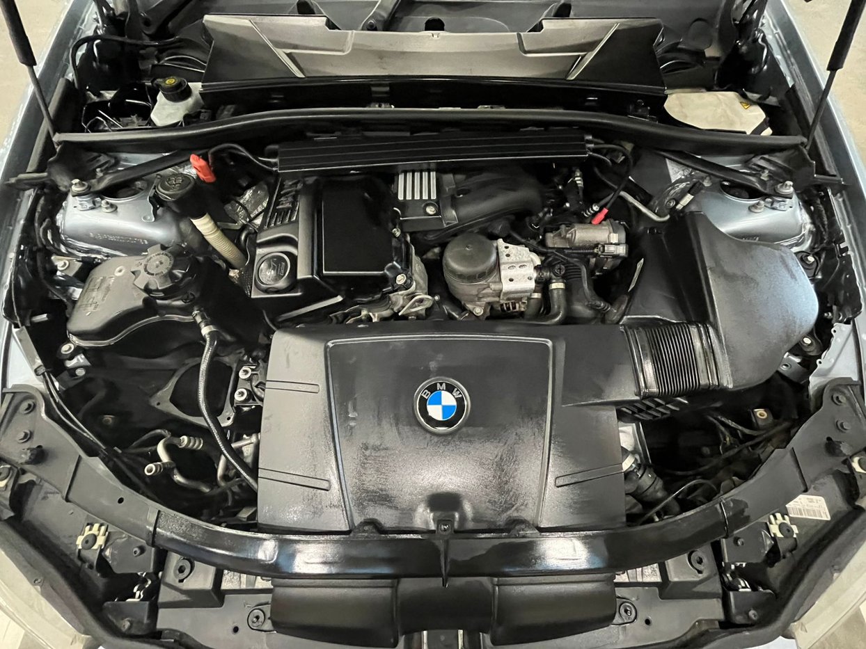 bmw 320i 2010 engine