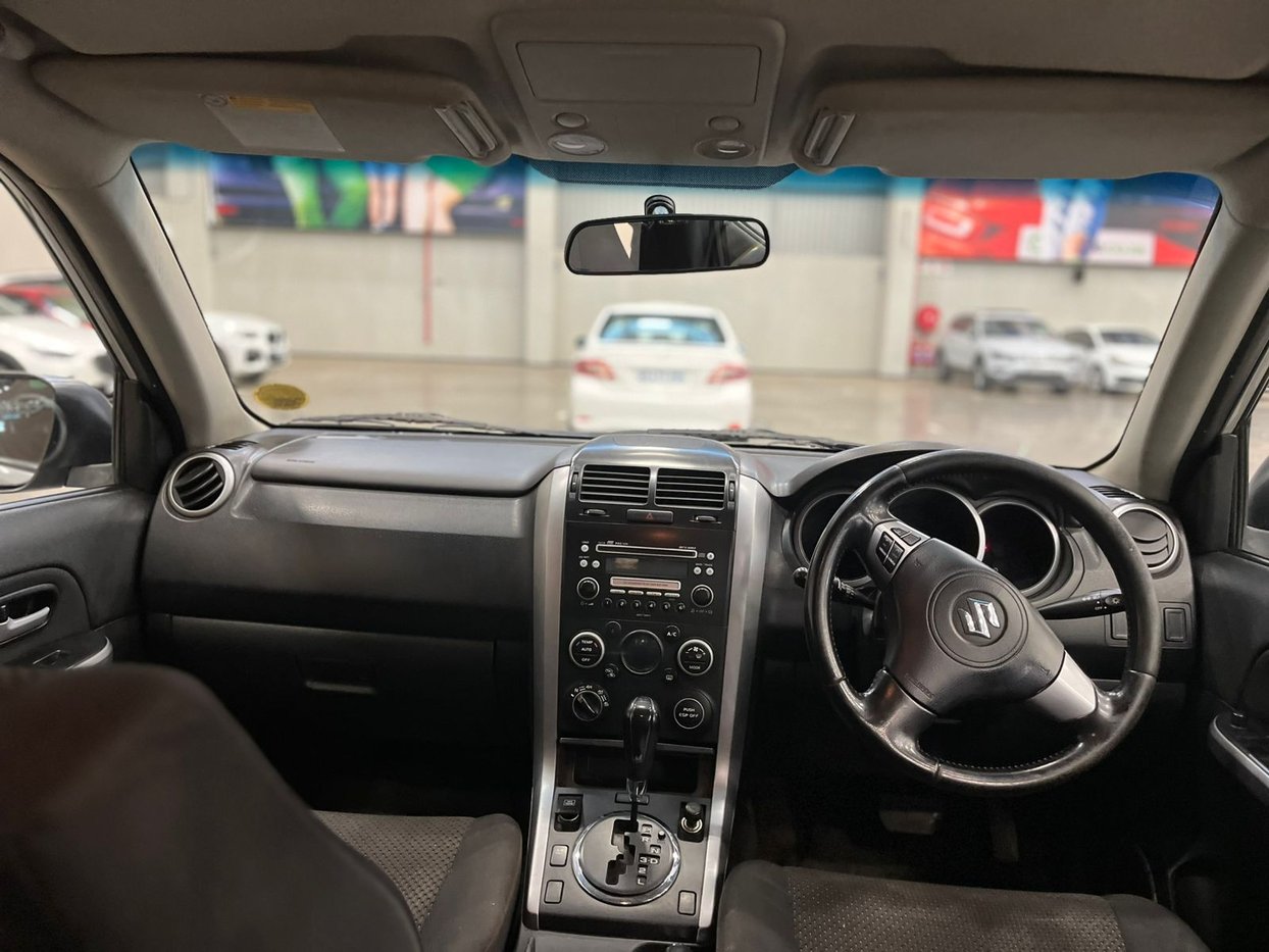 vitara 2008 interior