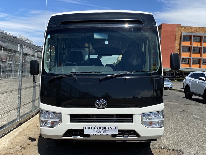 2025 Toyota Coaster 2.8D GL Auto 23 Seater Q2FyTGlzdGluZzozOTAxMDQ ...