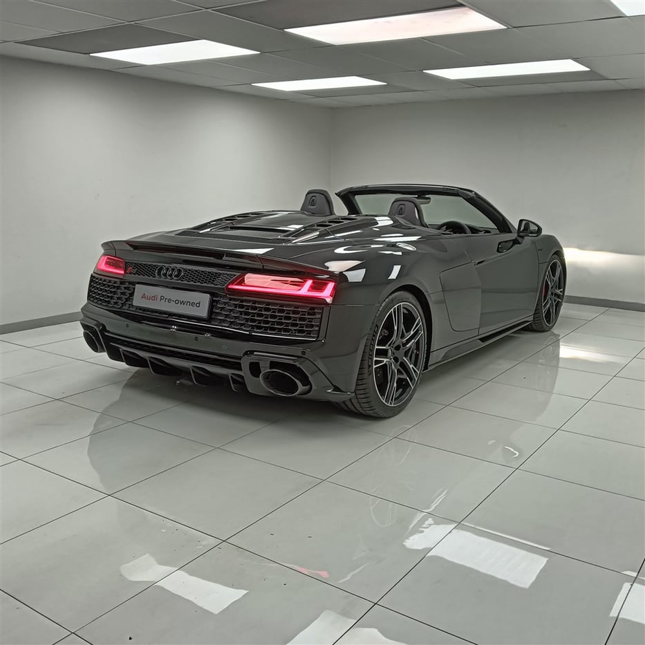 audi r8 2024 black