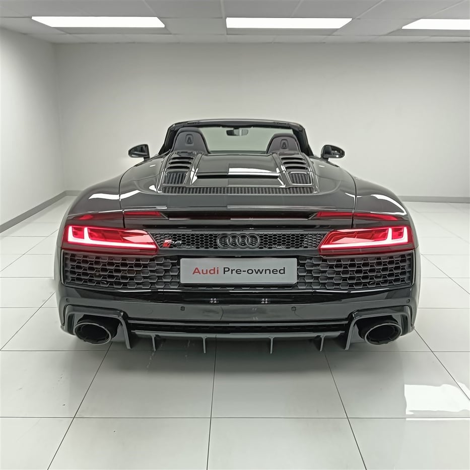 audi r8 2024 black