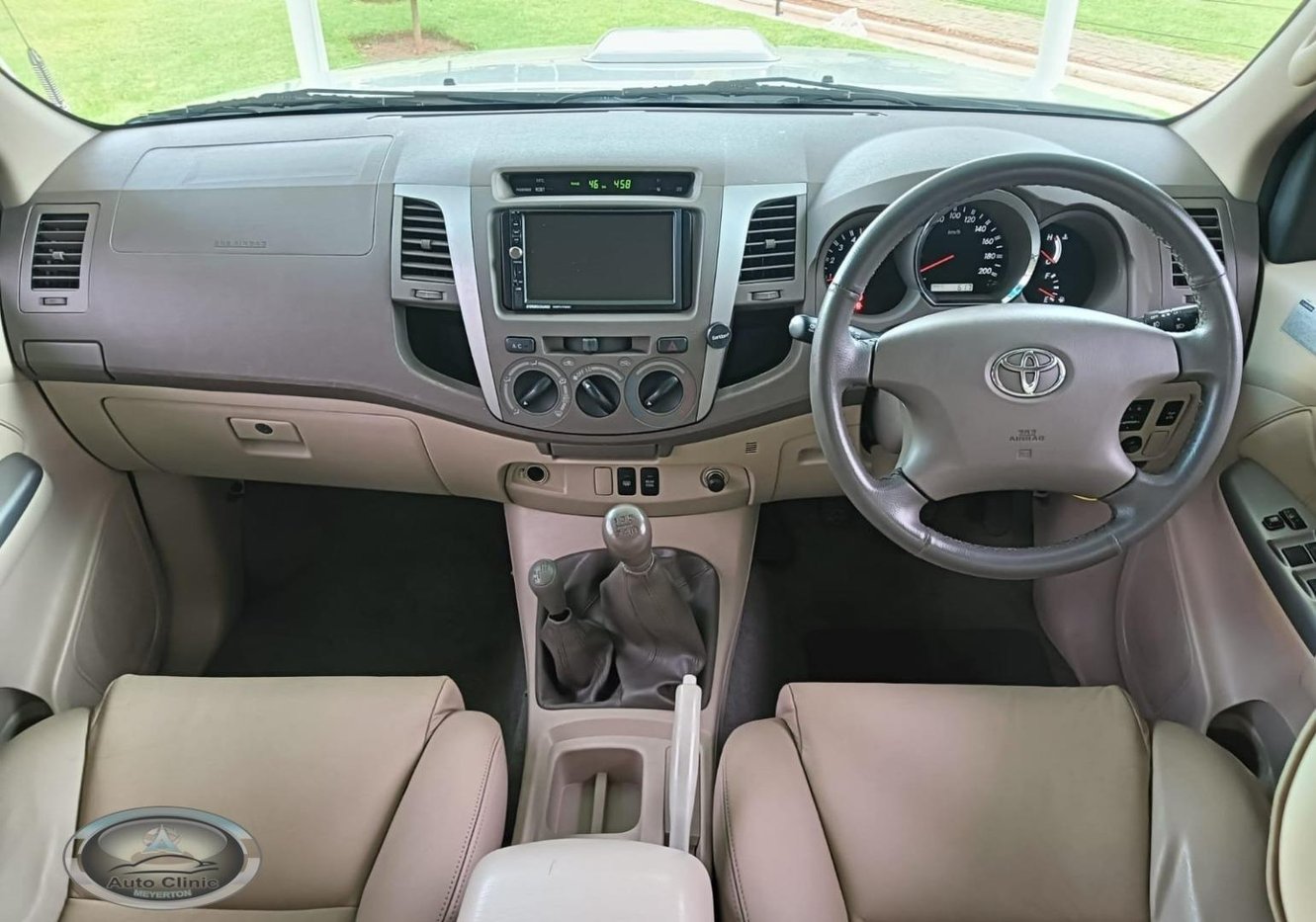 fortuner interior old