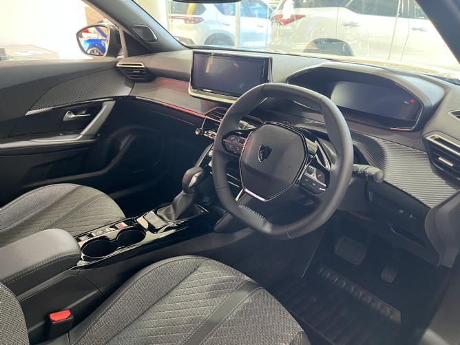 peugeot 2008 interior 2026