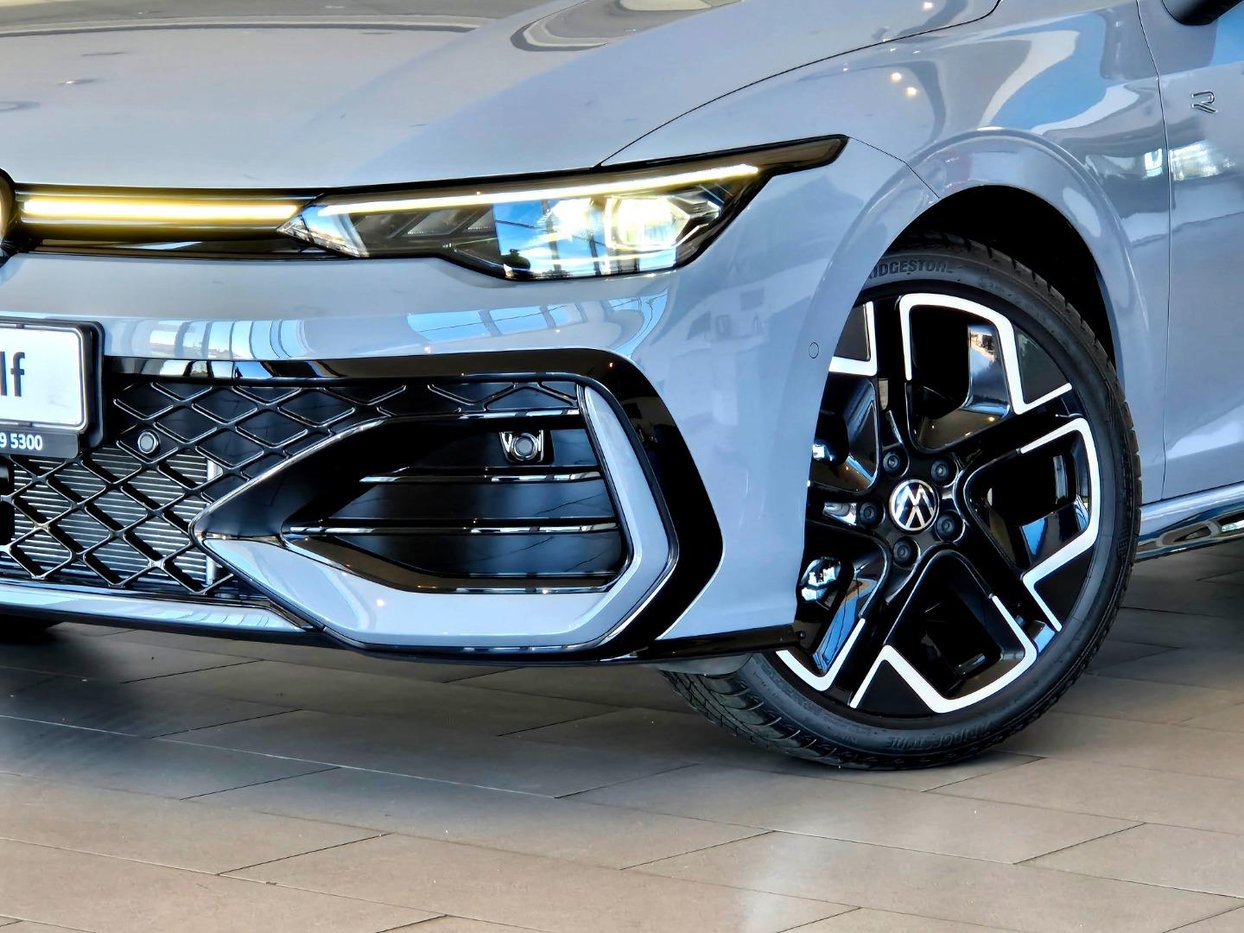 2025 Volkswagen VW Golf 8 1.4 TSi R-Line Plus Q2FyTGlzdGluZzo0NTgwNjA ...