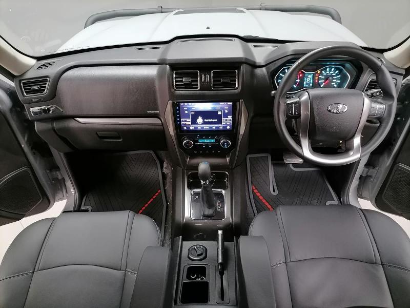 scorpio mhawk interior