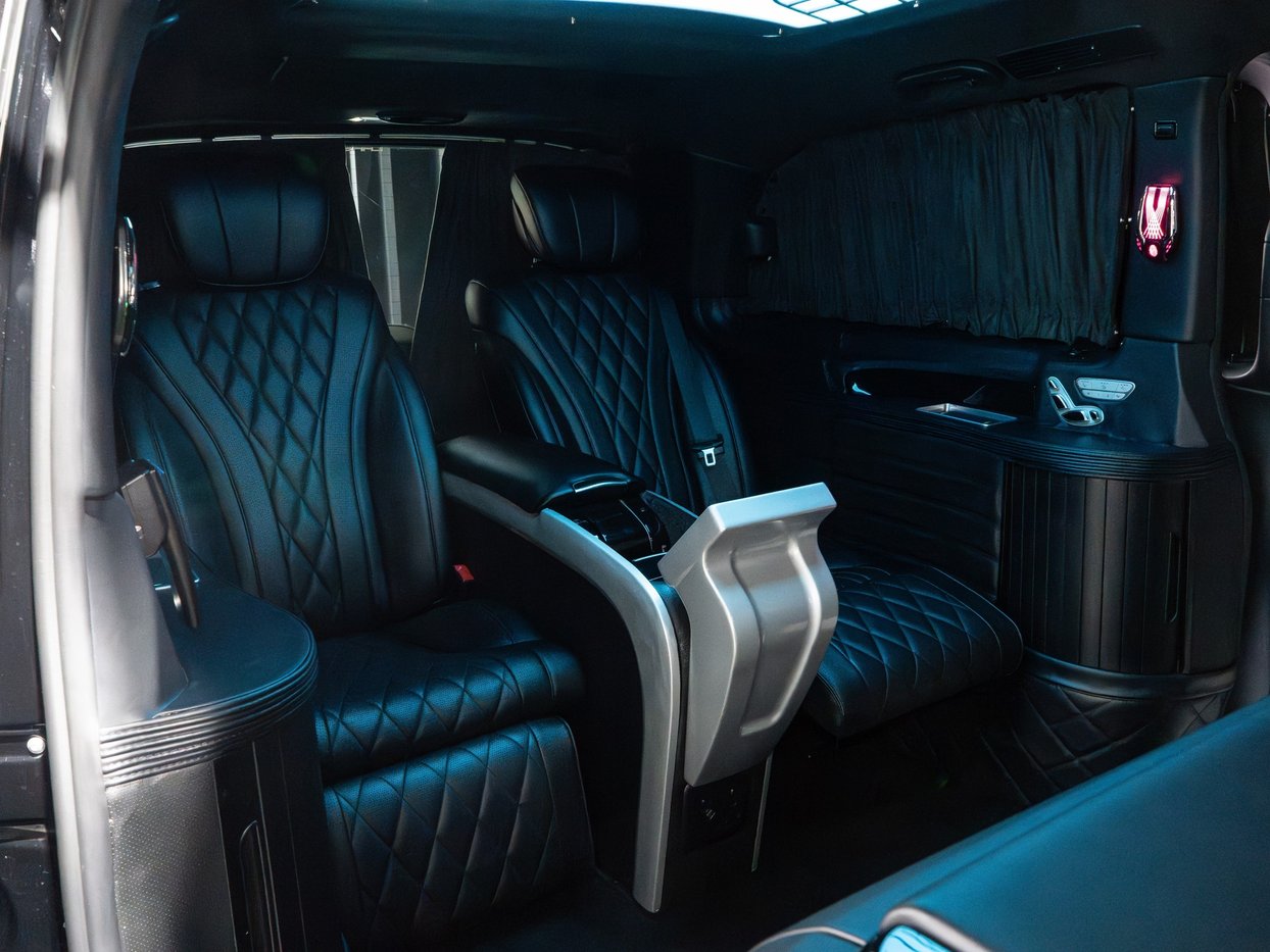 2021 Mercedes Benz V Class V300d Exclusive Q2FyTGlzdGluZzozNzA3ODU ...