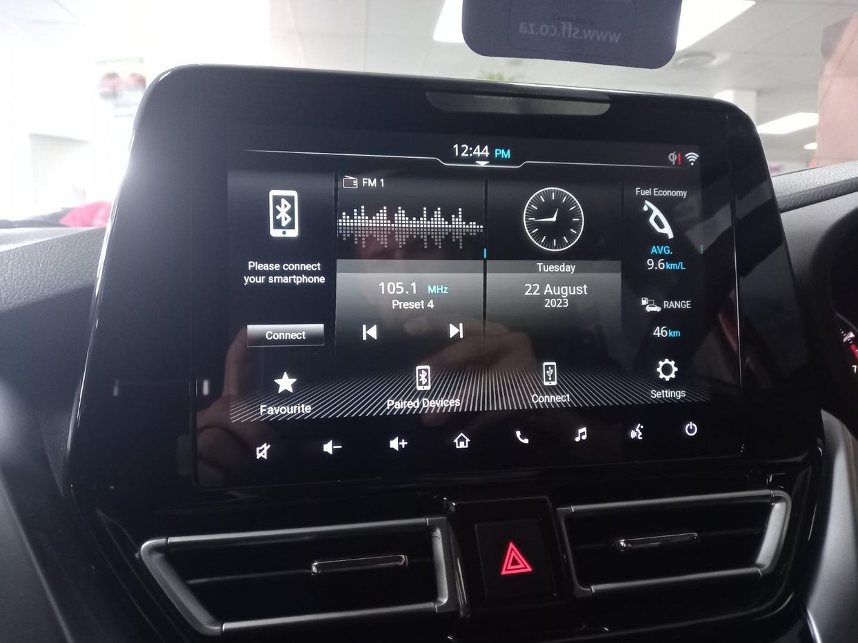 2025 Suzuki Fronx 1.5 GLX Q2FyTGlzdGluZzoxMzQ3NDI R329749 | Avo Auto