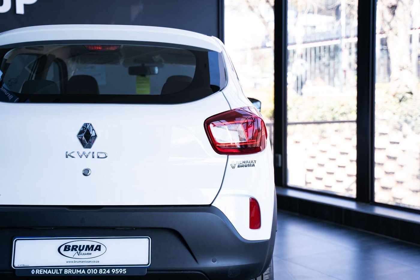 2023 Renault Kwid 1.0 Life 5 Door Q2FyTGlzdGluZzozMDg4NTM R144800 | Avo ...