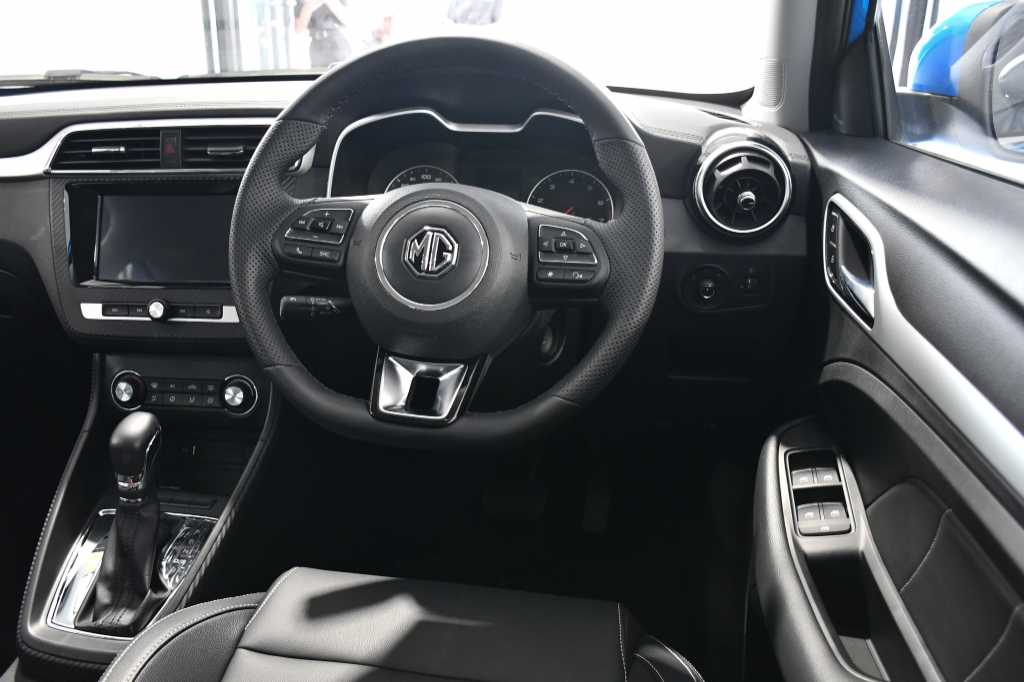 2025 MG ZS 1.5 Delux Auto Q2FyTGlzdGluZzo1OTQ4NDU R309900 | Avo Auto