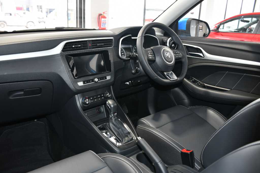 2025 MG ZS 1.5 Delux Auto Q2FyTGlzdGluZzo1OTQ4NDU R309900 | Avo Auto