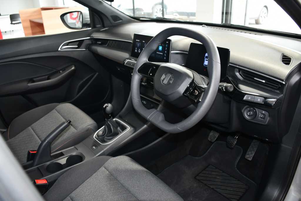 2025 MG MG3 1.5 Comfort Q2FyTGlzdGluZzo1OTQ4NDc R269900 | Avo Auto