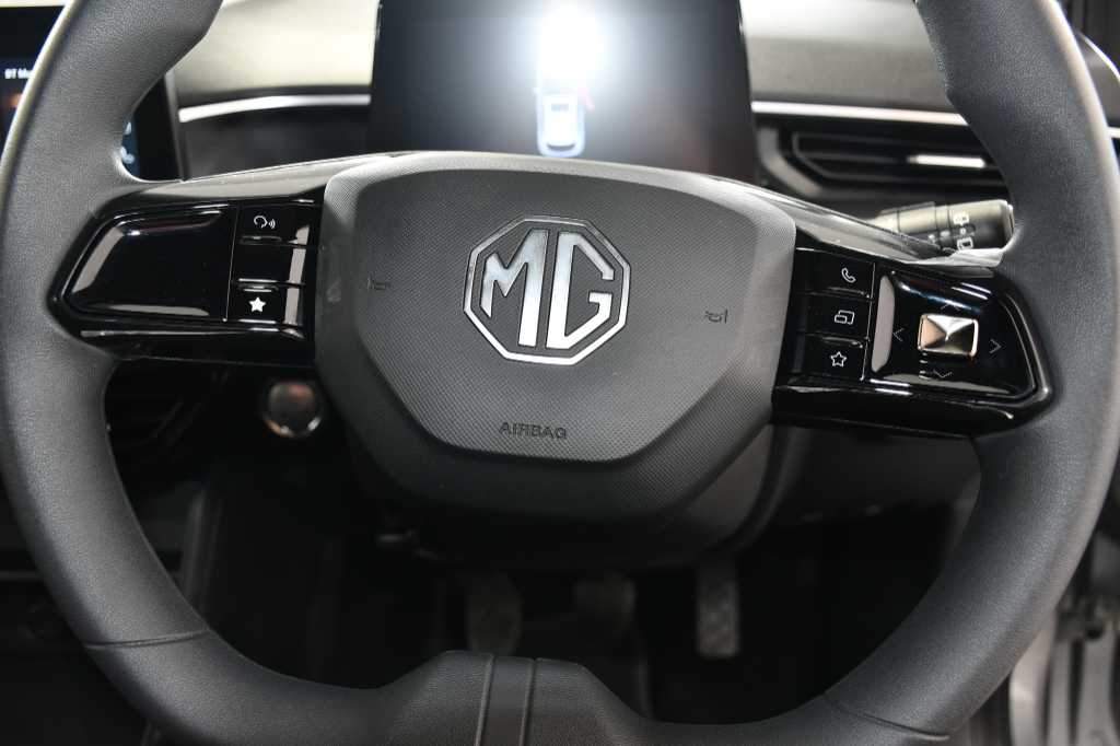 2025 MG MG3 1.5 Comfort Q2FyTGlzdGluZzo1OTQ4NDc R269900 | Avo Auto