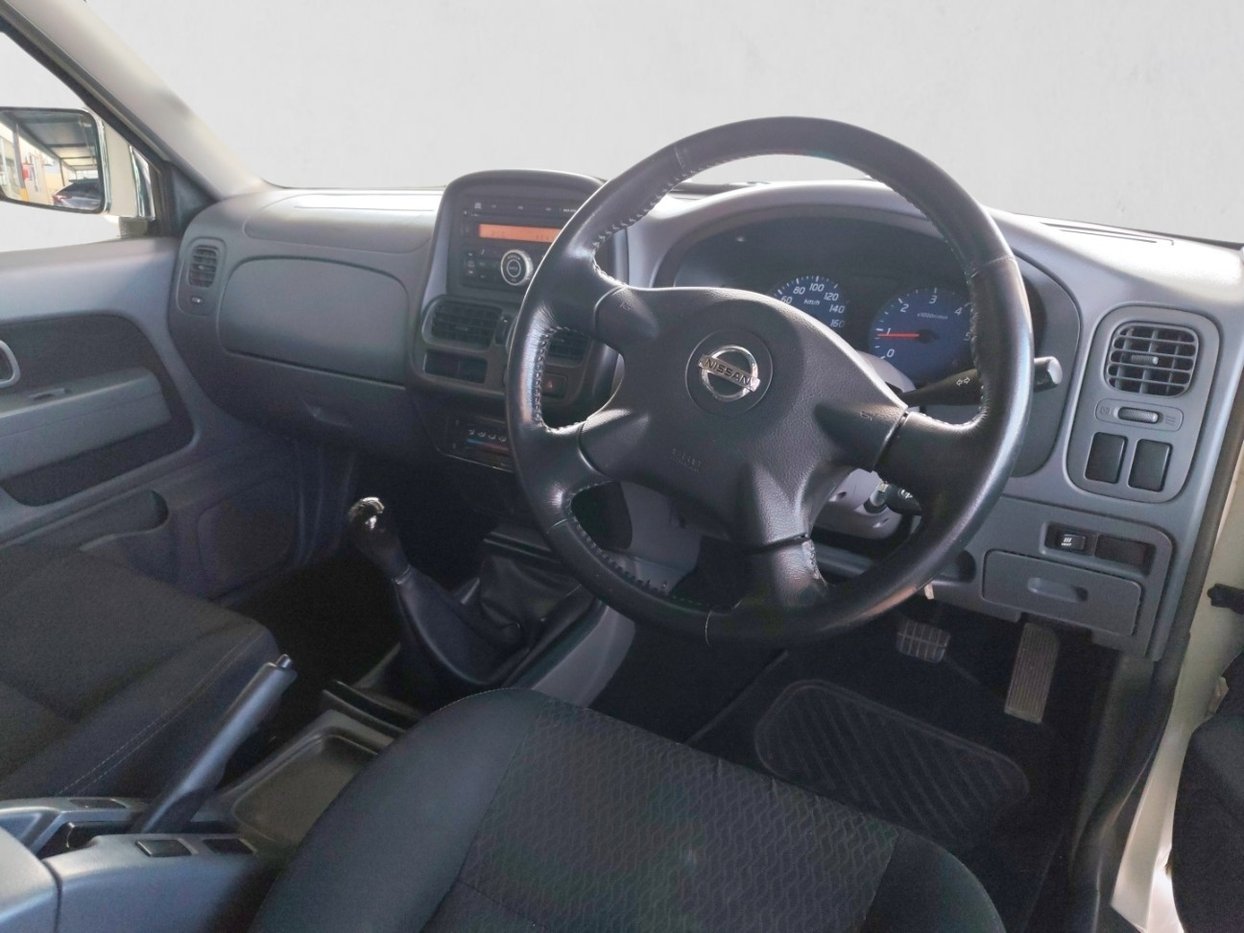 2020 Nissan Hardbody NP 300 Hardbody NP300 2.5 TDi Hi-Rider Double Cab ...