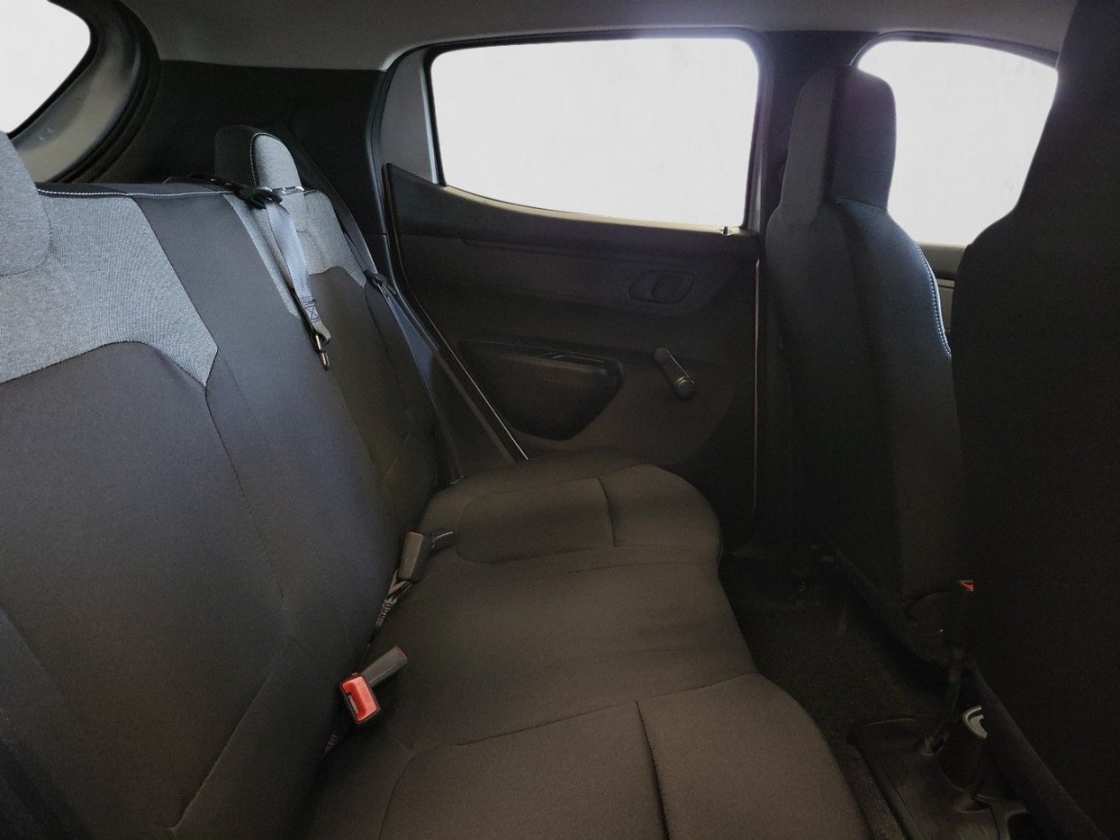 2026 Renault Kwid 1.0 Life 5 Door Q2FyTGlzdGluZzo1OTEzODE R178799 | Avo ...