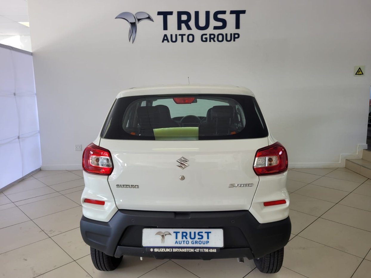2026 Suzuki S-Presso 1.0 GL Plus Q2FyTGlzdGluZzo1OTA4Mjg R179950 | Avo Auto