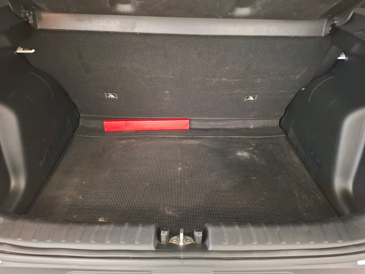 2022 Kia Sonet 1.5 EX Q2FyTGlzdGluZzo1ODI0NjM R249950 | Avo Auto