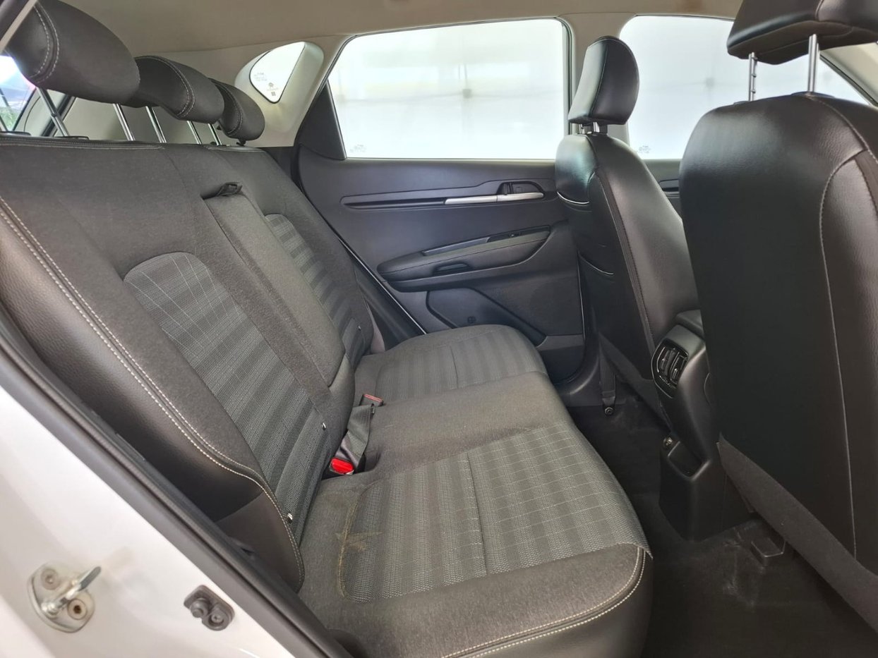 2022 Kia Sonet 1.5 EX Q2FyTGlzdGluZzo1ODI0NjM R249950 | Avo Auto