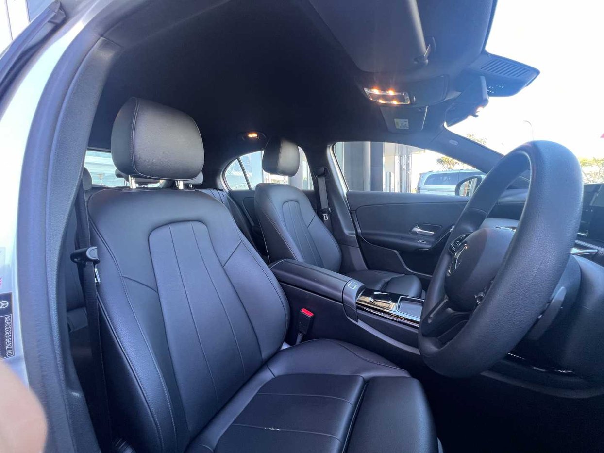 2020 Mercedes Benz A Class A 200d Auto Q2FyTGlzdGluZzo0MjQ3NTY R459990 ...