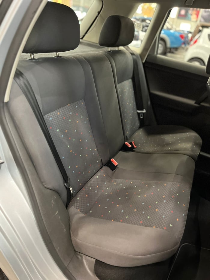 2009 Volkswagen VW Polo 1.6 74 kW Comfortline Q2FyTGlzdGluZzozMDIwNDQ ...