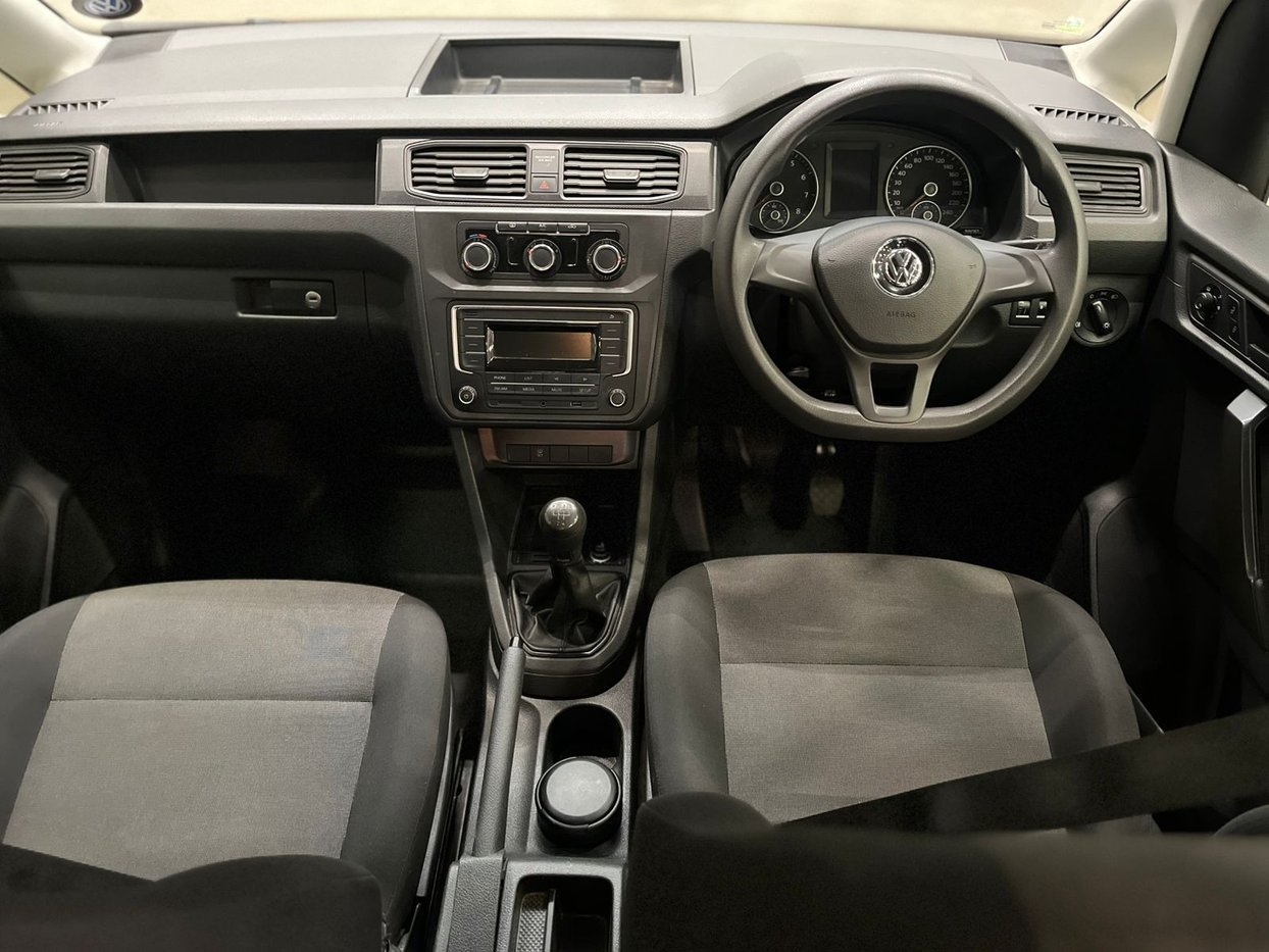 2020 Volkswagen VW Caddy4 1.6i Crewbus 7 Seater Q2FyTGlzdGluZzo1OTY4ODU ...