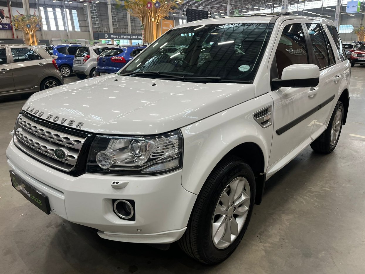 2015 Land Rover Freelander II 2.2 SD4 SE Auto Q2FyTGlzdGluZzo1OTY4OTE ...