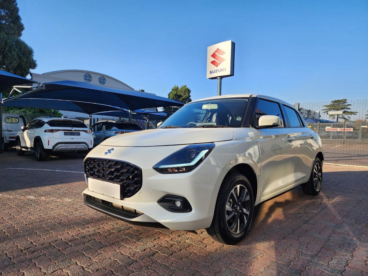 2026 Suzuki Swift 1.2 GLX Auto Q2FyTGlzdGluZzo1NzEwNDQ R272900 | Avo Auto