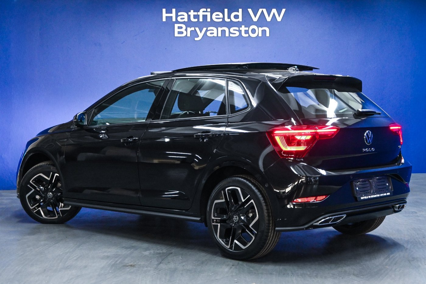 2025 Volkswagen VW Polo 1.0 TSi R-Line 85kW Q2FyTGlzdGluZzo1MjcwODg ...