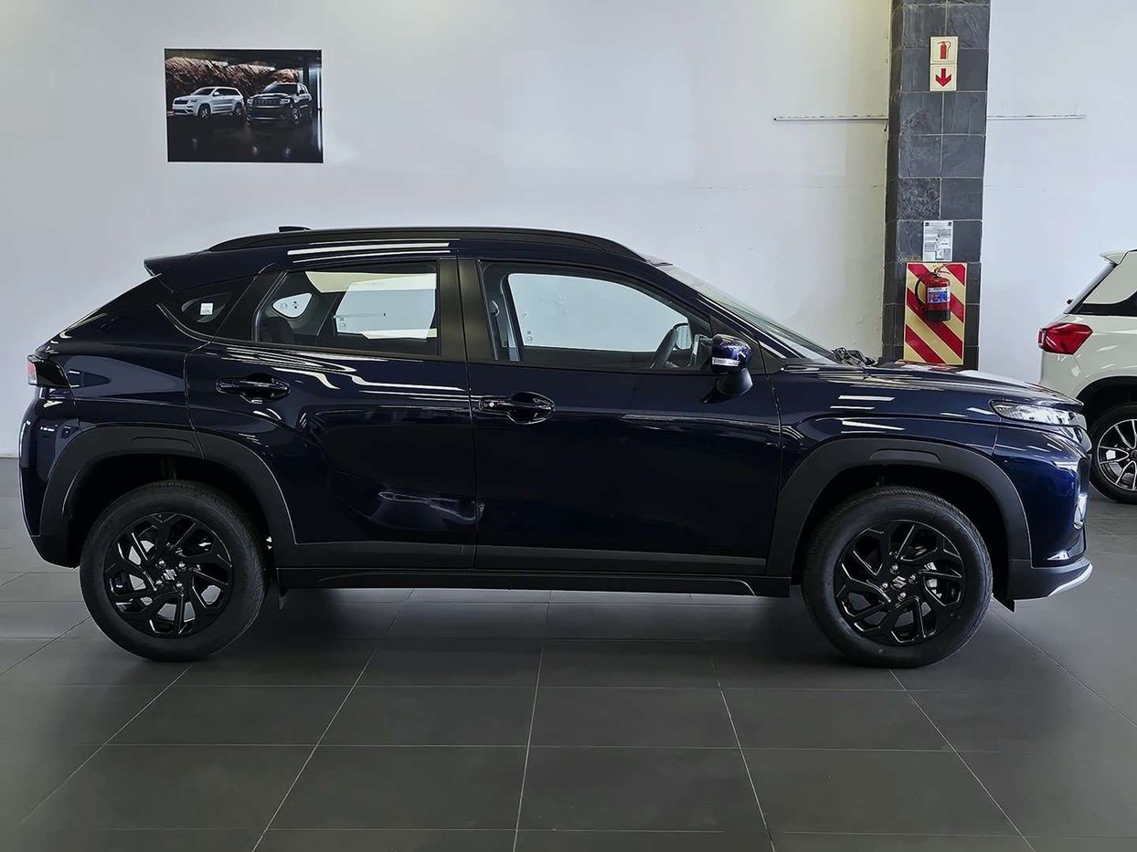 2025 Suzuki Fronx 1.5 GL Q2FyTGlzdGluZzo1NTAyMzE R298900 | Avo Auto