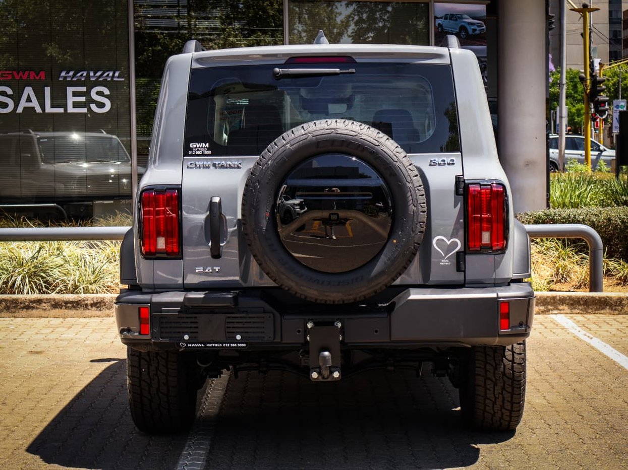 2025 GWM Tank 300 2.4TD Luxury Auto Q2FyTGlzdGluZzo1NTU5OTI R649900 ...