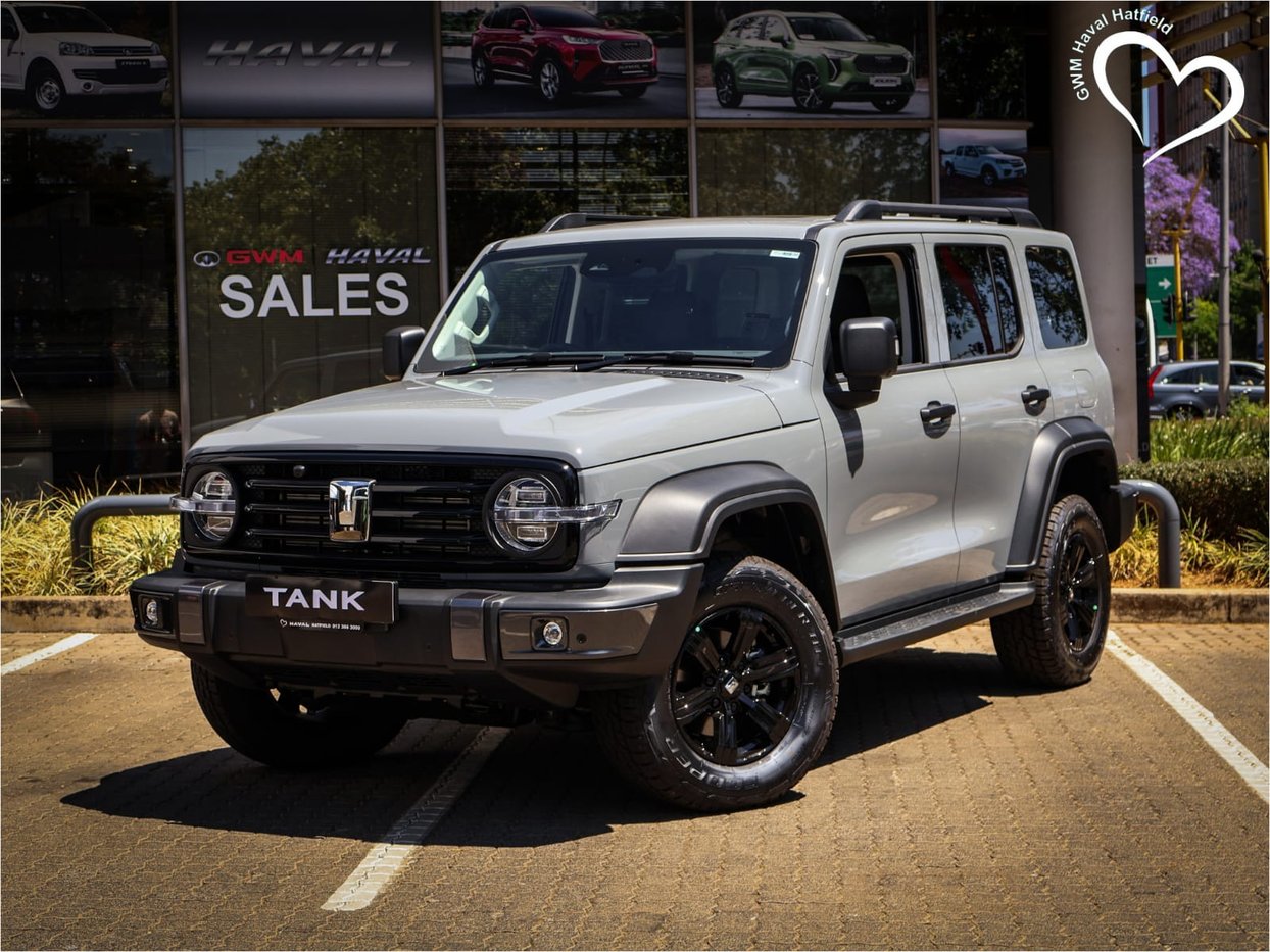 2025 GWM Tank 300 2.4TD Luxury Auto Q2FyTGlzdGluZzo1NTU5OTI R649900 ...