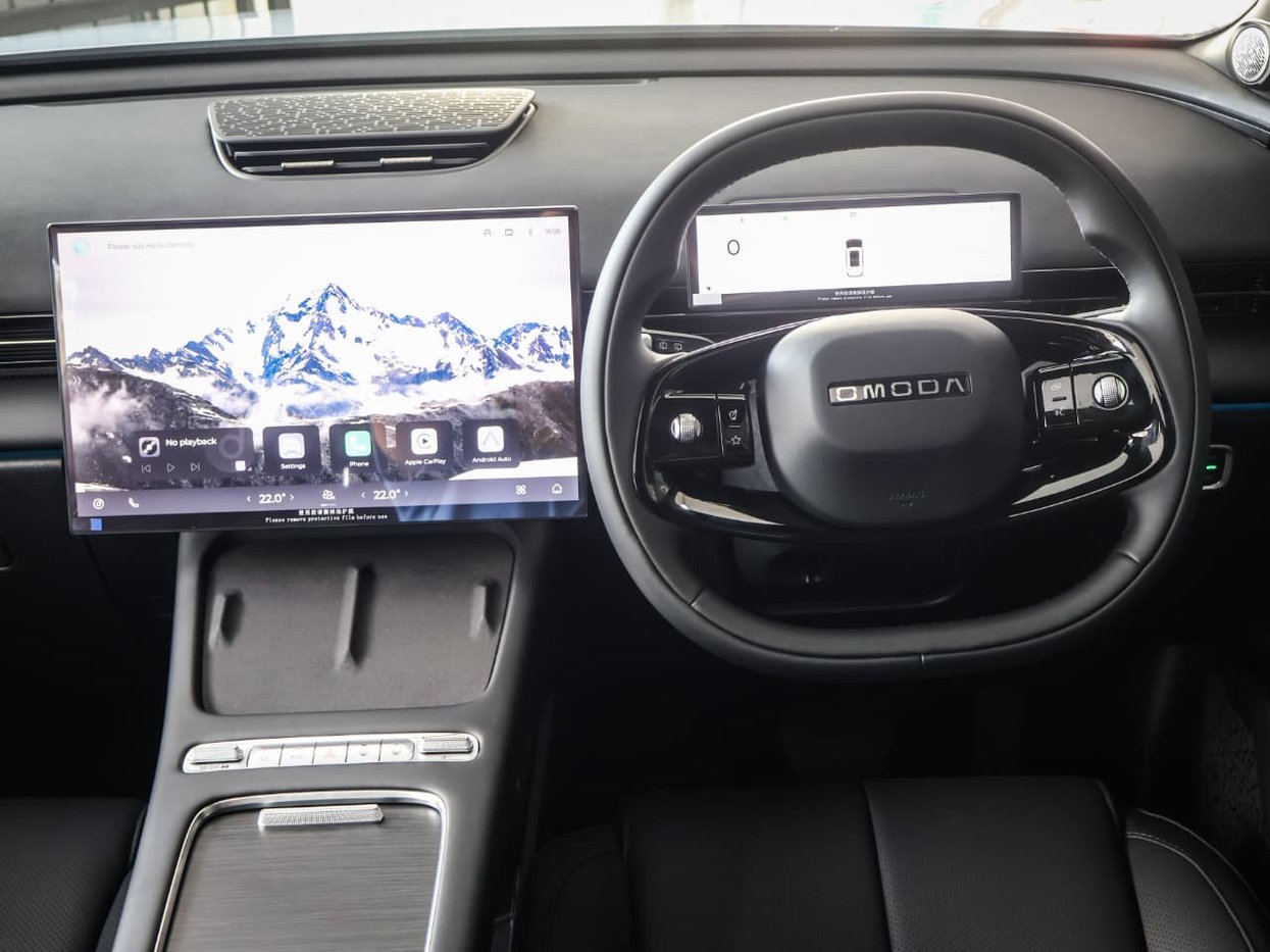 2025 Omoda C7 1.6T Luxury Q2FyTGlzdGluZzo1NjUwODA R511192 | Avo Auto