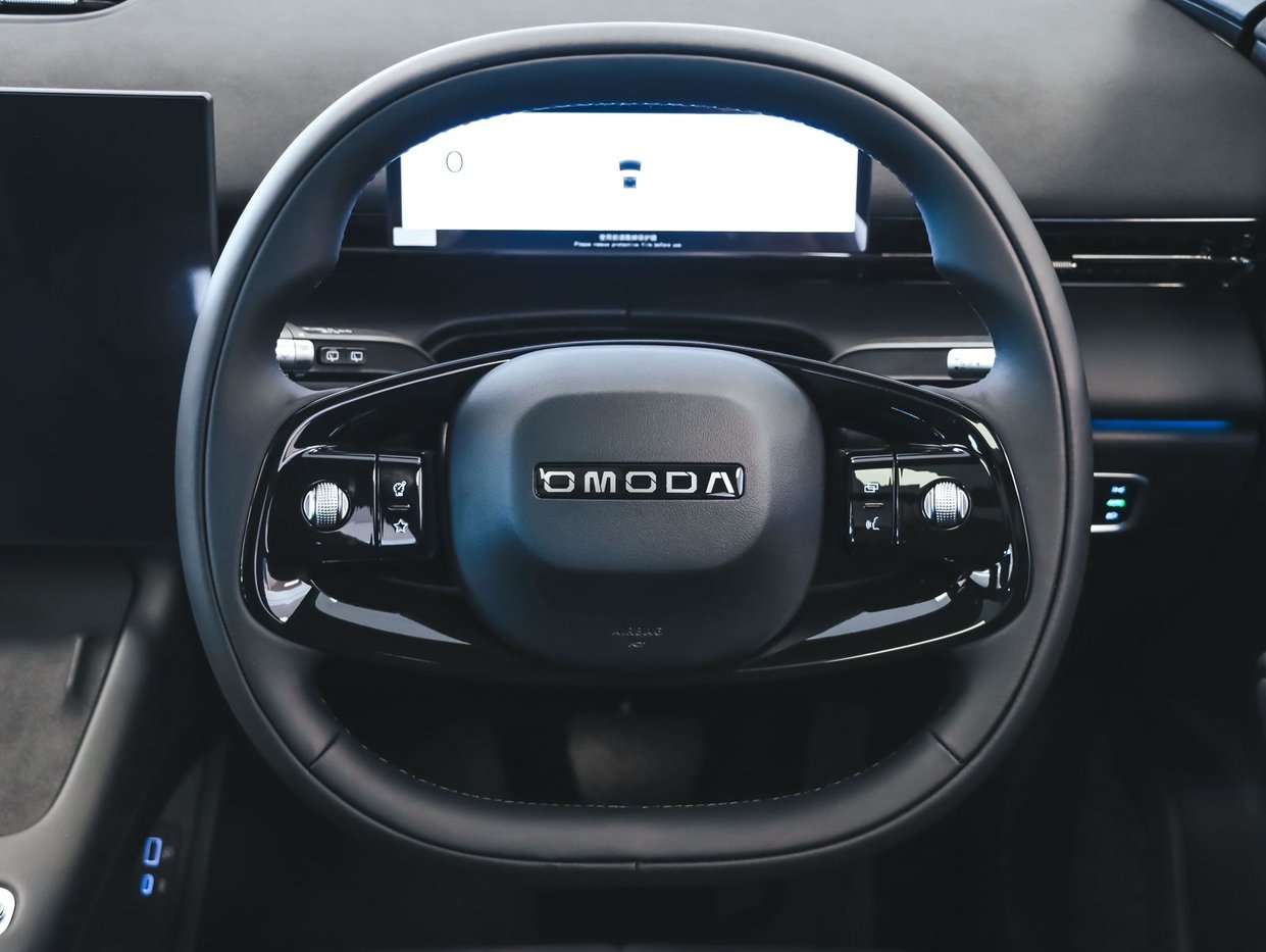 2025 Omoda C7 1.6T Elegance Q2FyTGlzdGluZzo1NjUwNjk R589900 | Avo Auto