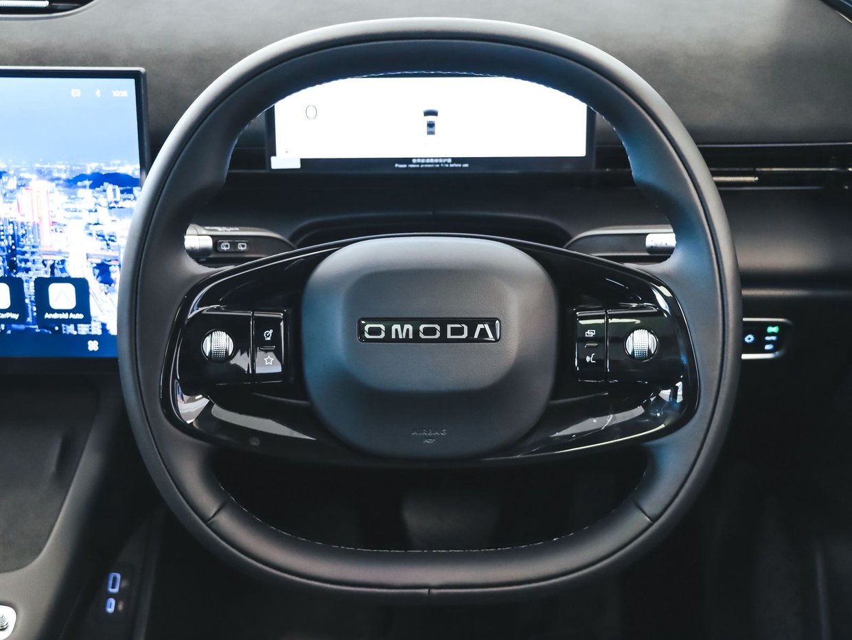 2025 Omoda C7 1.6T Luxury Q2FyTGlzdGluZzo1NjUwNzA R539900 | Avo Auto