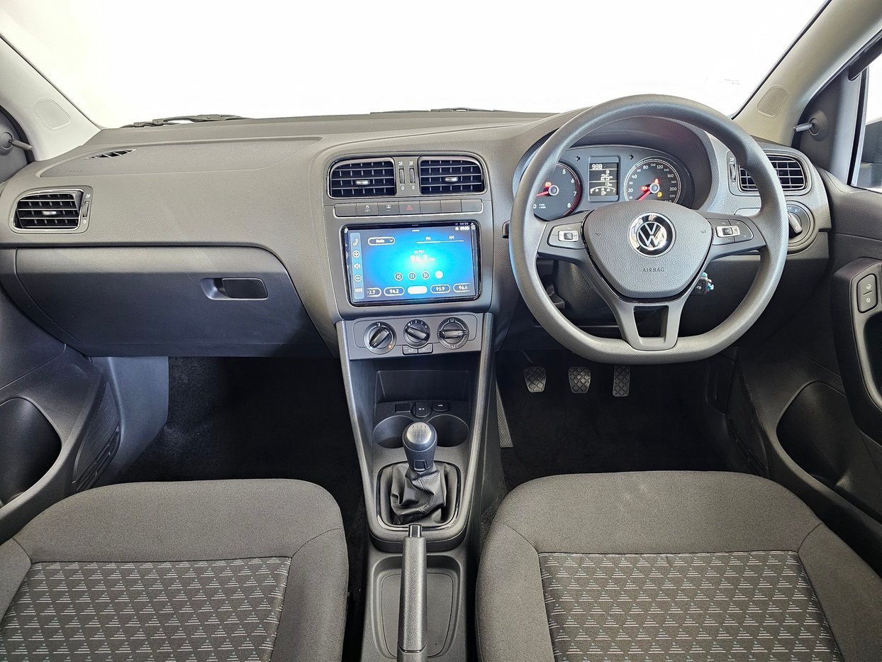 2025 Volkswagen VW Polo Vivo Hatch 1.4 Q2FyTGlzdGluZzo1NjU0NTg R281000 ...
