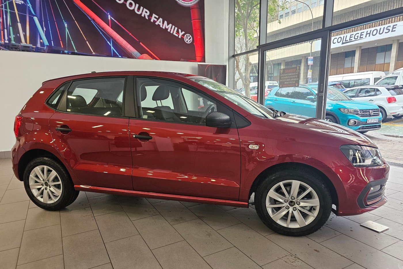 2025 Volkswagen VW Polo Vivo Hatch 1.4 Q2FyTGlzdGluZzo1NjU0NTk R239850 ...