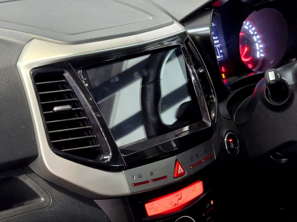 2022 Mahindra XUV 300 1.5D W8 Q2FyTGlzdGluZzo1NjQ1NDM R199900 | Avo Auto