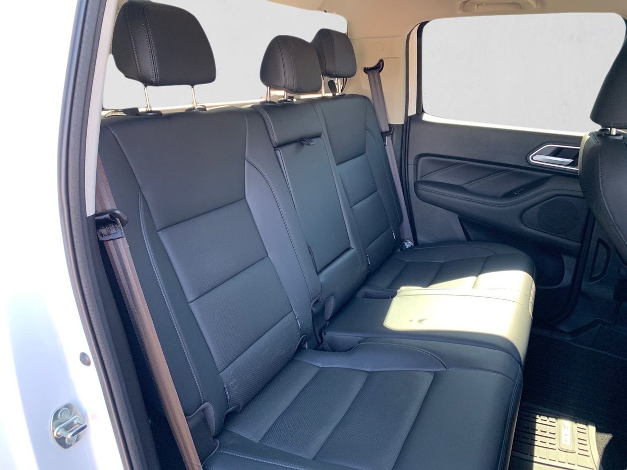 2025 GWM P300 2.4TD LT Double Cab Auto Q2FyTGlzdGluZzo1ODcyMjY R679990 ...