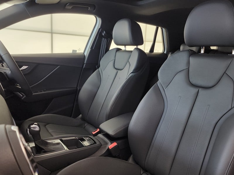 2026 Audi Q2 35 TFSi Black Edition Tiptronic Q2FyTGlzdGluZzo1OTE1MjQ ...